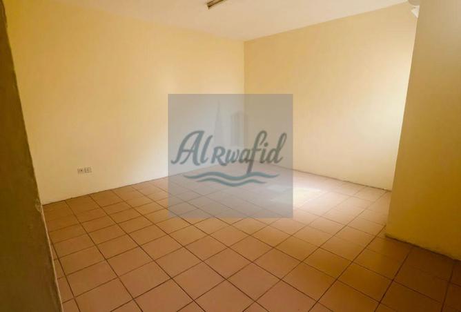 Rent in Al Mozon Building 1: labour accommodation rent in Sharjah ...